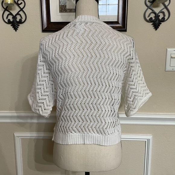 Sweet Kizz | Sweaters | Sweet Kizz Short Sleeve Cream Color Shrug ...